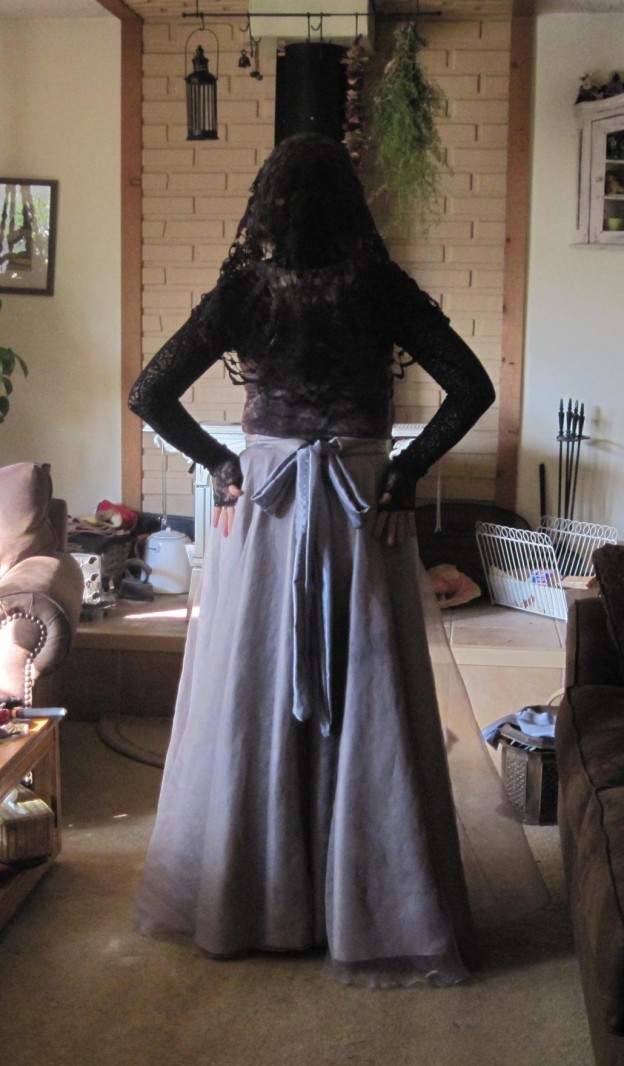 The Gray Lady (Ghost) Costume | Teton Trekker